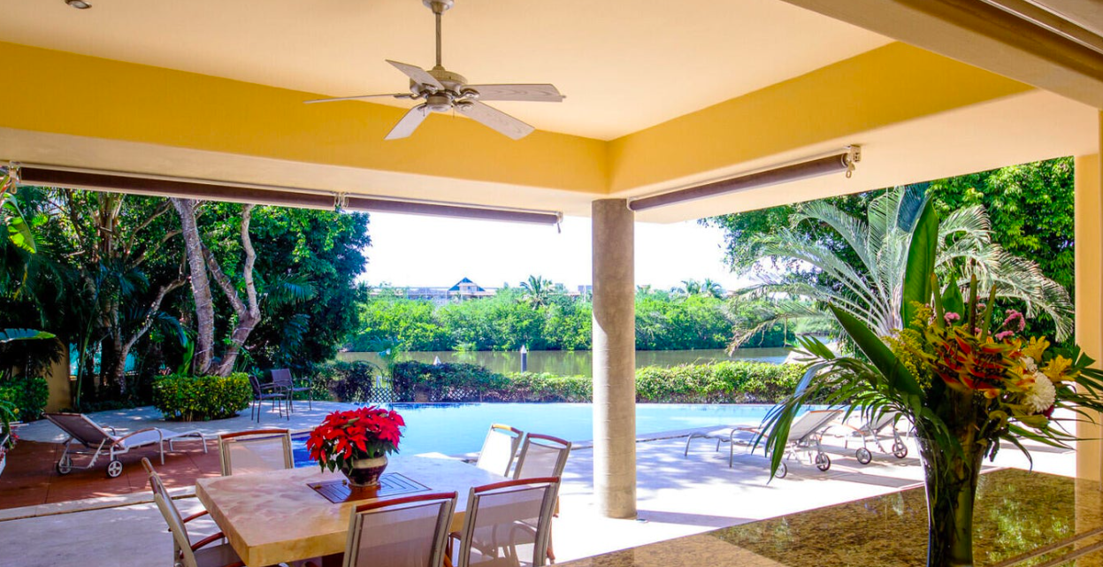 Villa Ensenada - Property Journal
